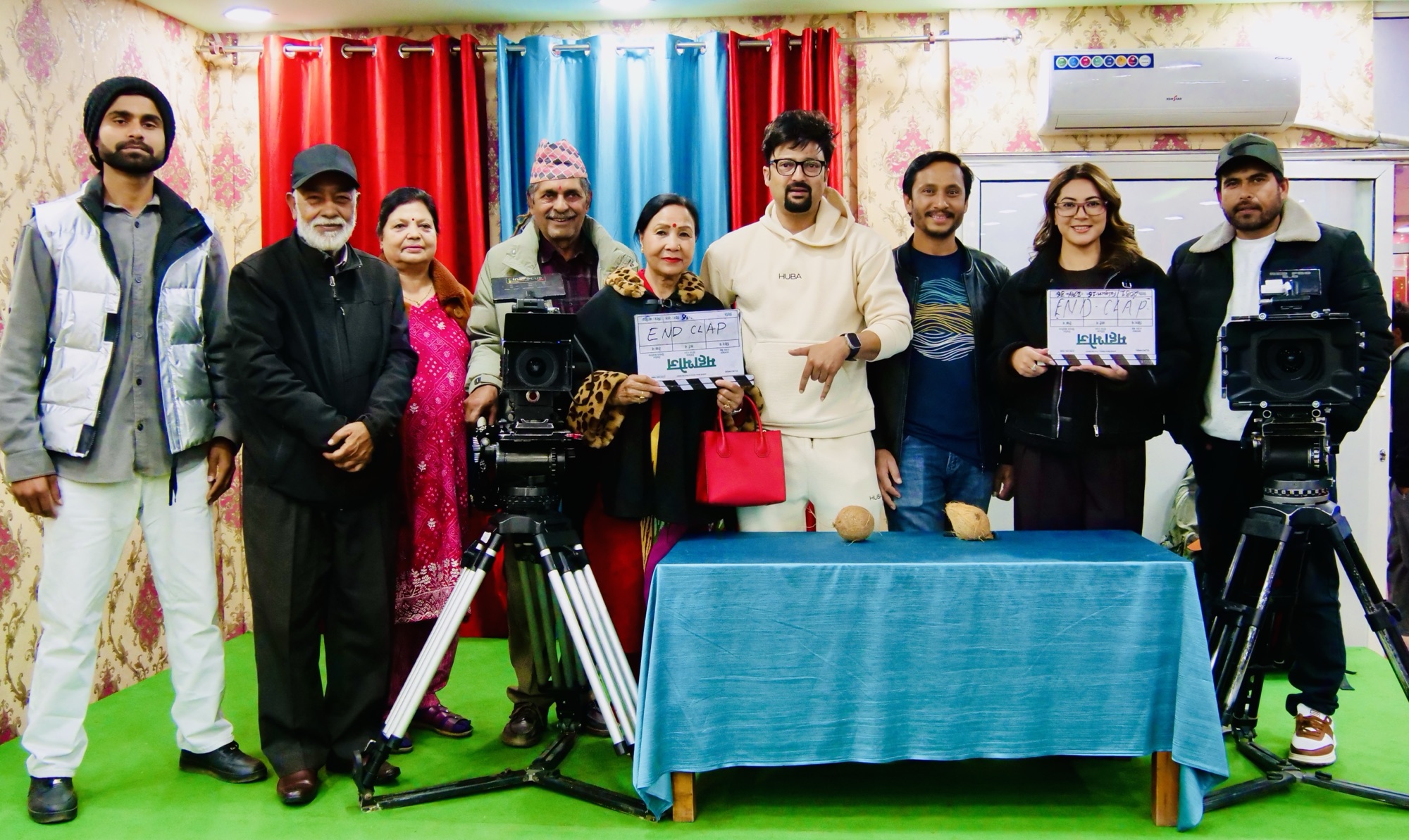 mahabhoj-end-clap-3.jpg « THULOPARDA.COM: Entertainment News Portal ...